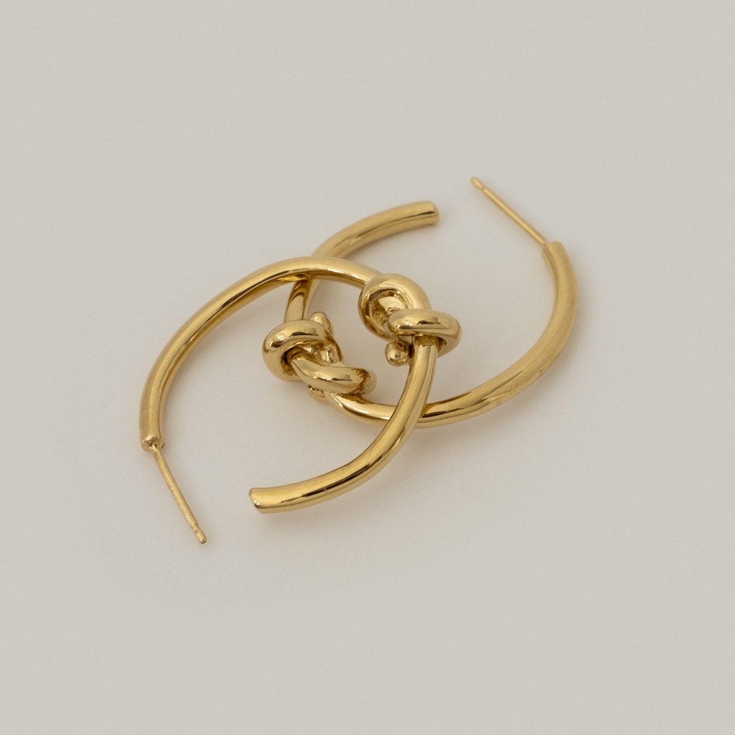Billie Hoops – Salt & Sundry
